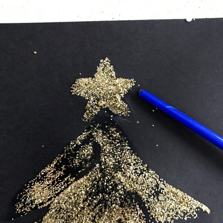 How to make Glitter Christmas cards in less than 5 minutes