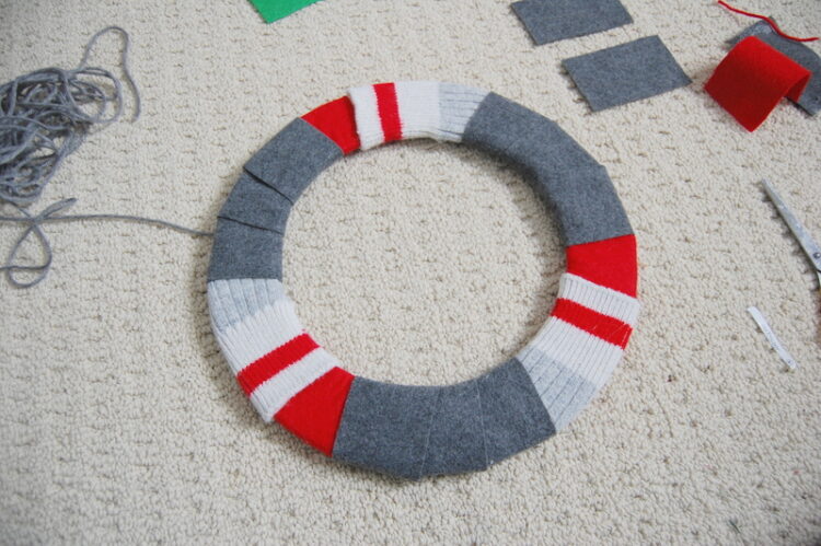 Upcycled Christmas Wreath made with Embroidery hoops