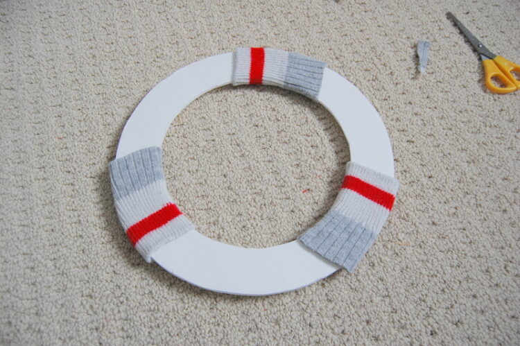 Upcycled Christmas Wreath made with Embroidery hoops