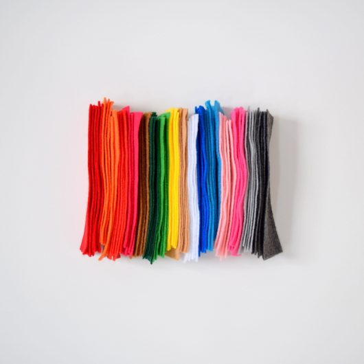 The felt chain garland that never ends